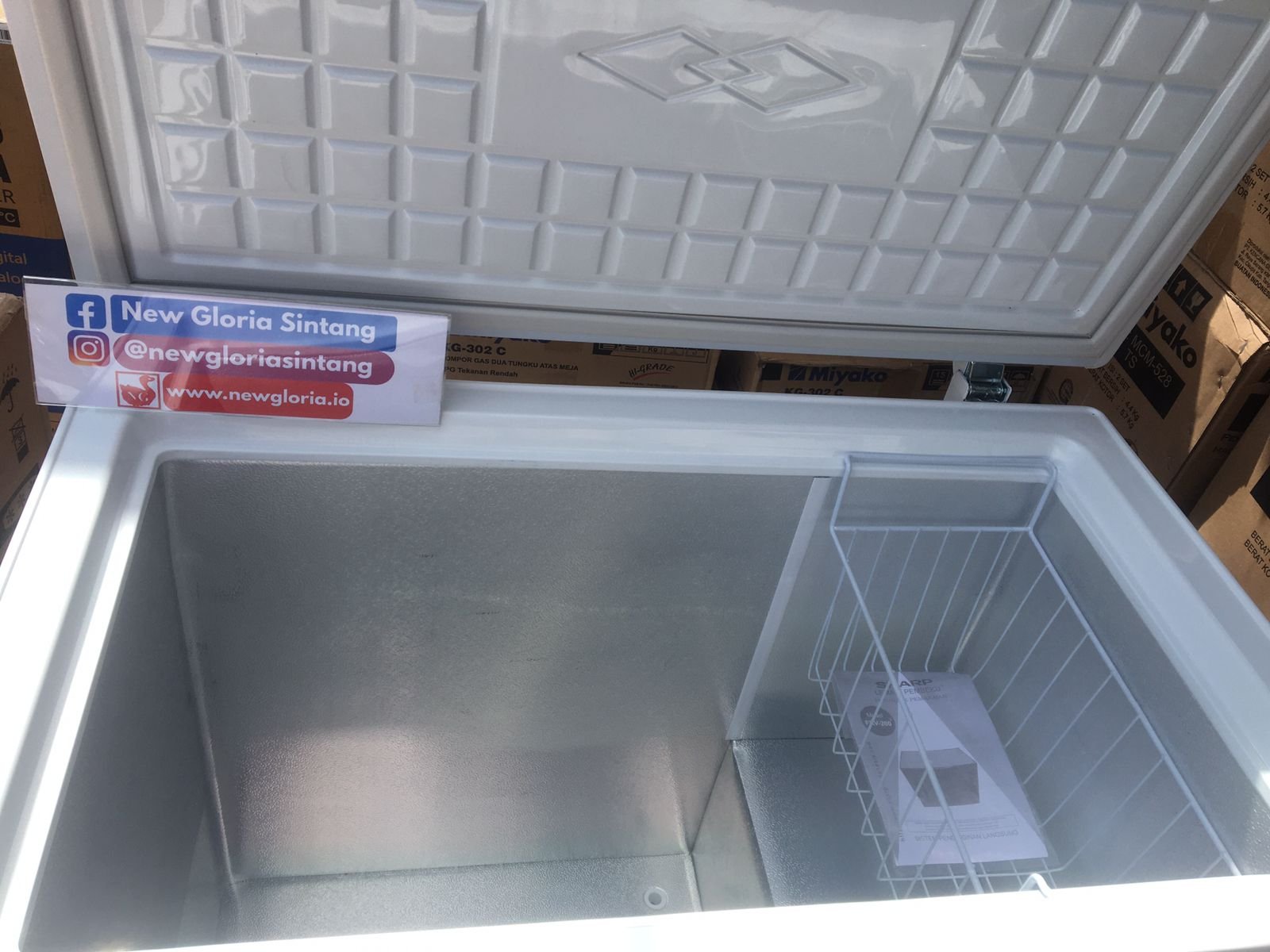 CHEST FREEZER 200 LITER SHARP FRV-200 – newgloria.io
